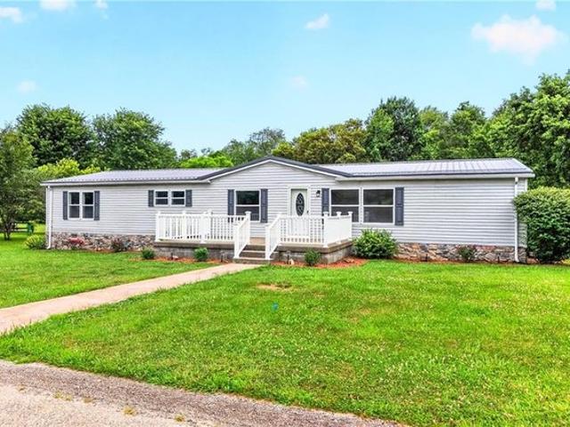 218 Florence Dr, Uniontown, PA 15401