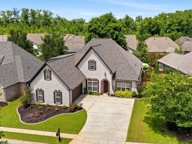 218 Kenniston Dl, Pelham, AL 35124