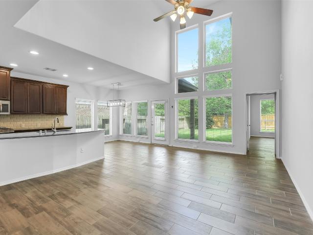 218 Kinnerly Peak Place