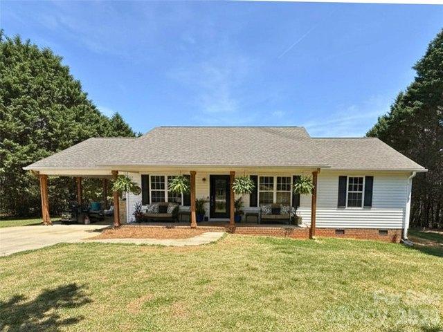 218 Hauss Rd, Lincolnton, NC 28092