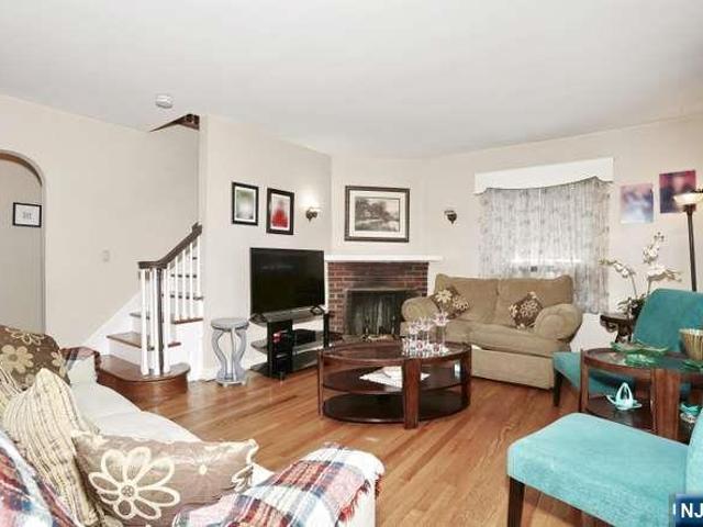 218 Hickory Avenue