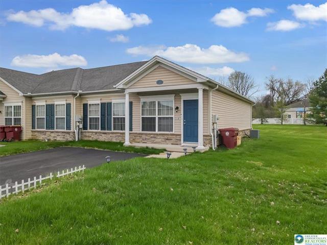 218 Huntington Lane