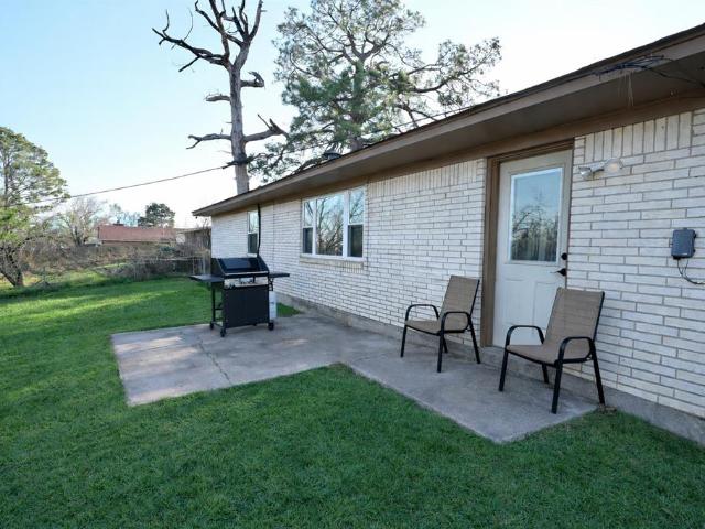 218 Jenny Ln, Denison, TX 75020 | MLS #21184 | Compass