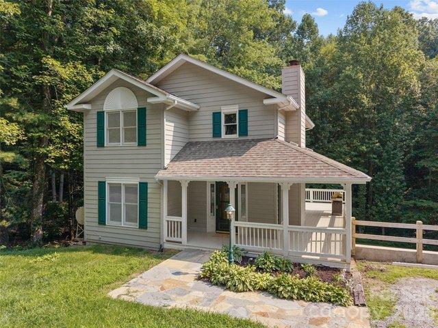 218 Junaluska Oaks Dr, Waynesville, NC 28786
