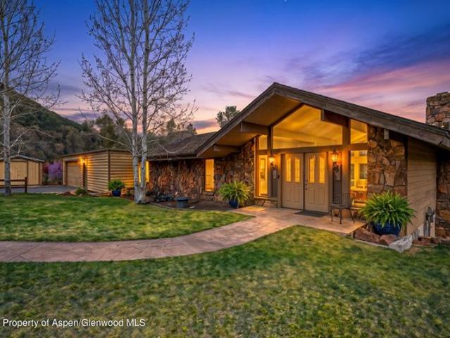 218 Oak Ln, Glenwood Springs, CO 81601