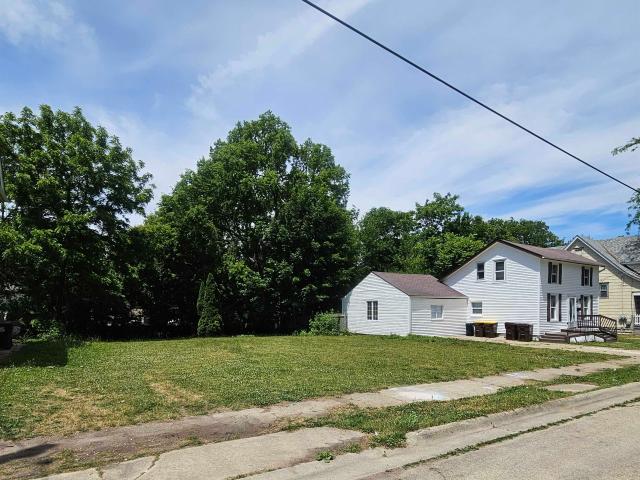 218 Oakwood Avenue