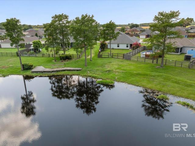 218 Lakefront Circle