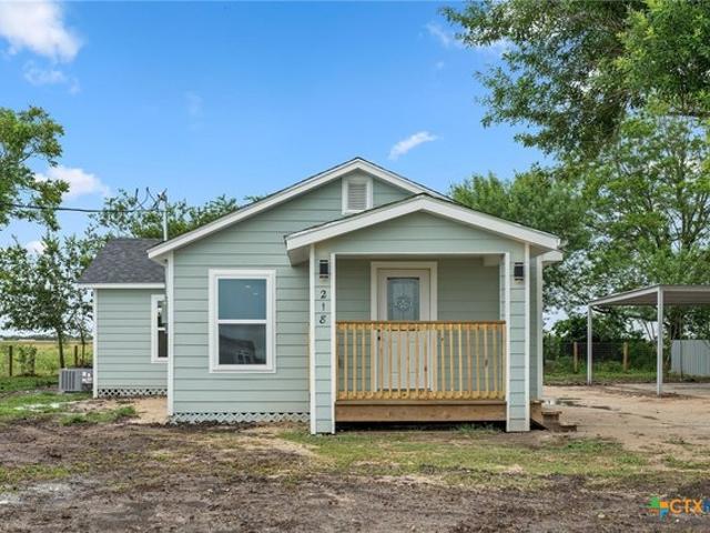 218 Lasalle Rd, Inez, TX 77968