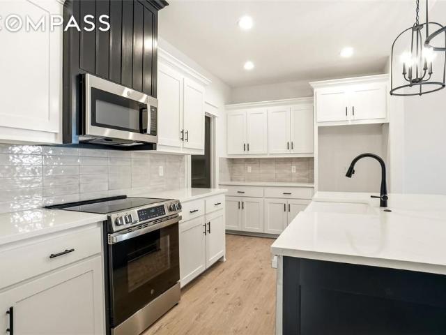 218 Legacy Blvd, Weatherford, TX