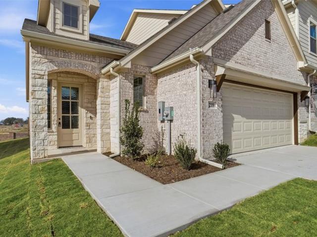 218 Legacy Blvd, Weatherford, TX 76085