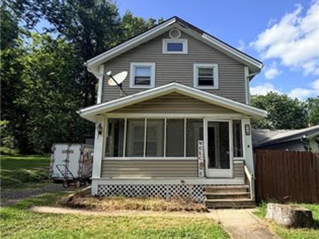 218 Lincoln St, Ravenna, OH 44266