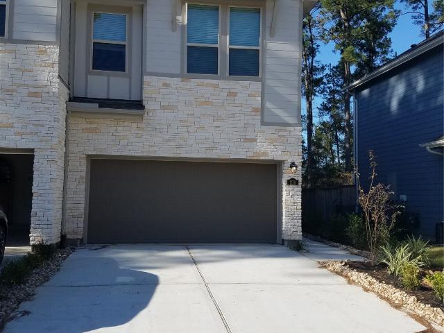 218 Moon Dance Ct, Conroe, TX 77304 | MLS #48593 | Compass