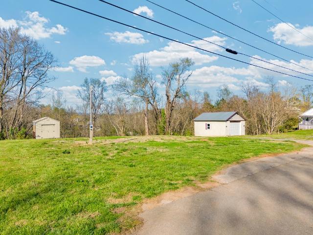 218 N Camp Heights Dr