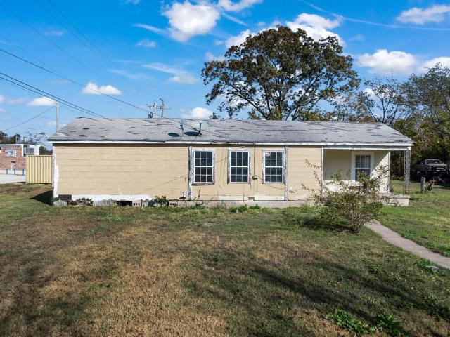 218 N Preston St, Whitney, TX 76692 | MLS #21115 | Compass