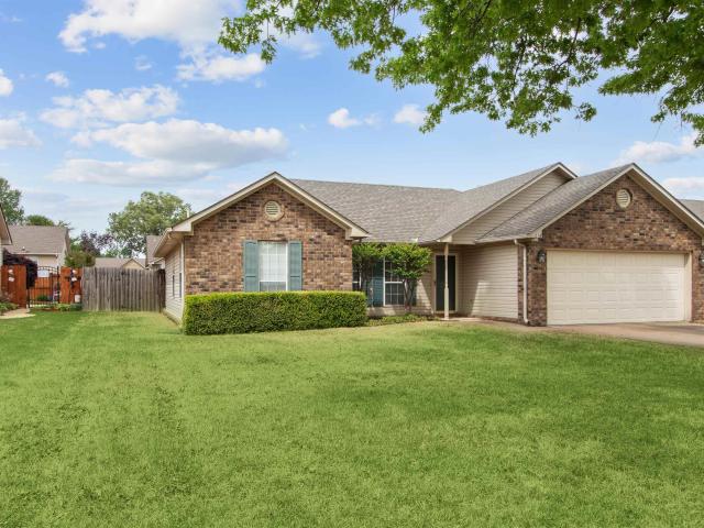 218 Natchez Dr