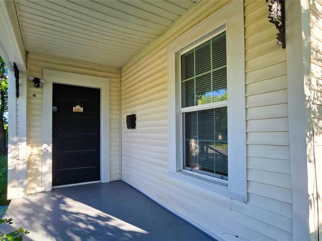 218 NW 5th Avenue