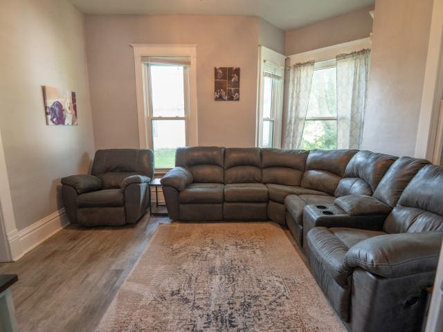 218 S 4th Street