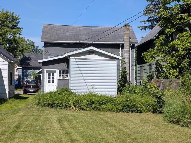 218 S 10th Street