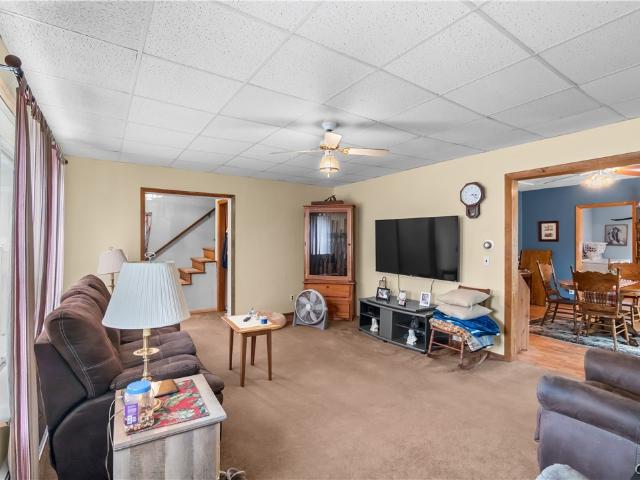 218 S Main St
