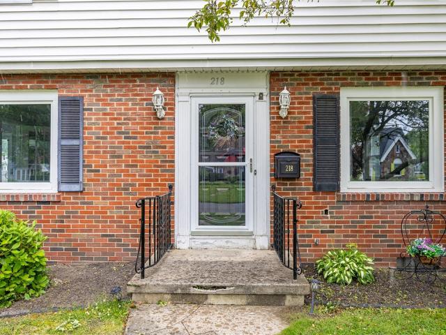 218 Somershire Drive
