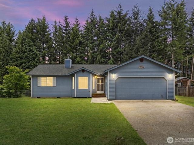 218 Saint Helens Way, Winlock, WA 98596
