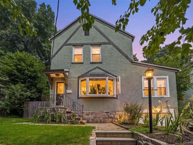 218 Sedgwick Ave, Yonkers, NY 10705