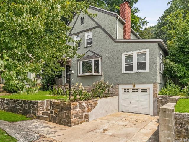 218 Sedgwick Avenue