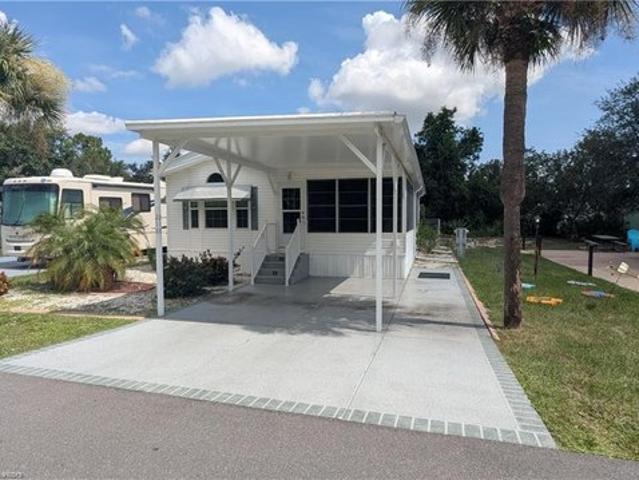 218 Shoreline Dr, Lake Placid, FL 33852