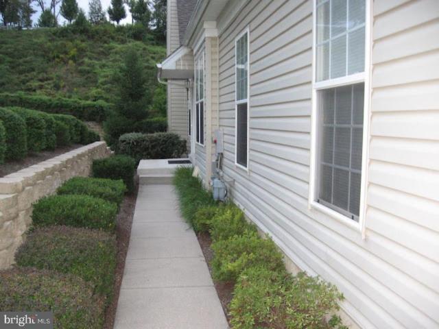 218 Silverbell Court