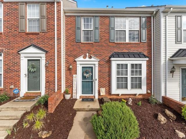 218 Spring Crossing Cir, Greer, SC 29650