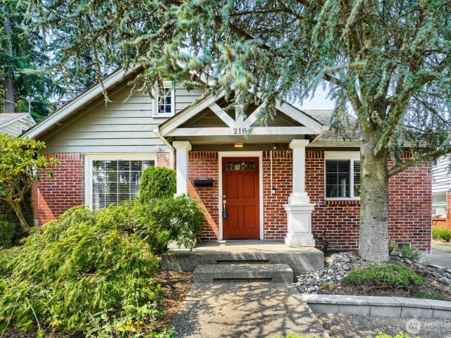 218 Summit Avenue