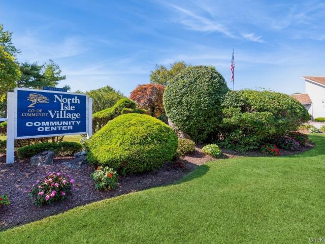 218 Pointe Circle 218