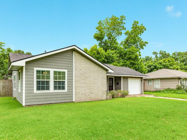 218 Palm Lane