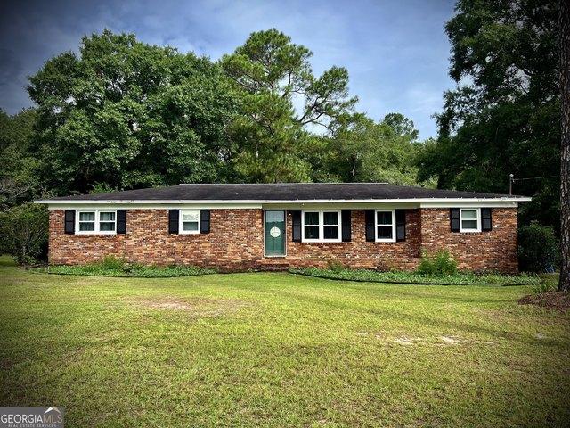 218 Pinehurst Dr, Dublin, GA 31021