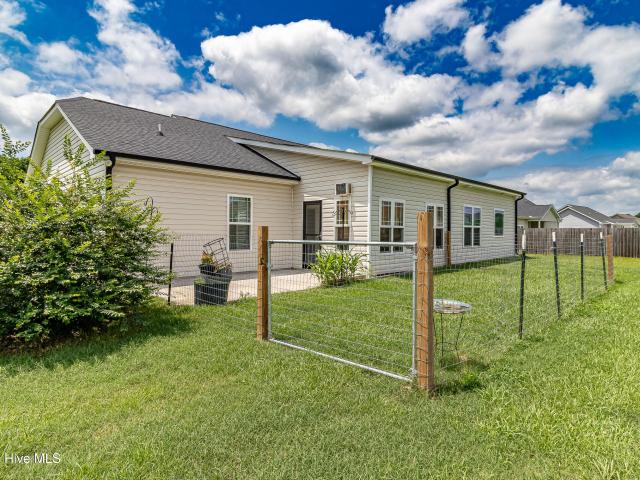 218 Planters Ridge Drive