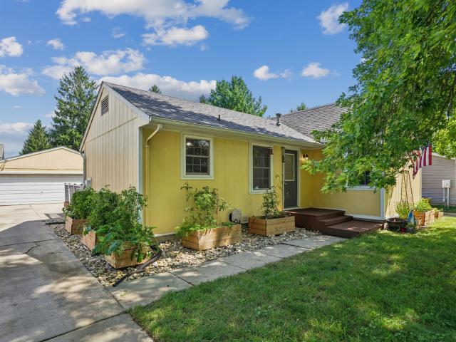 218 Rockwell Avenue