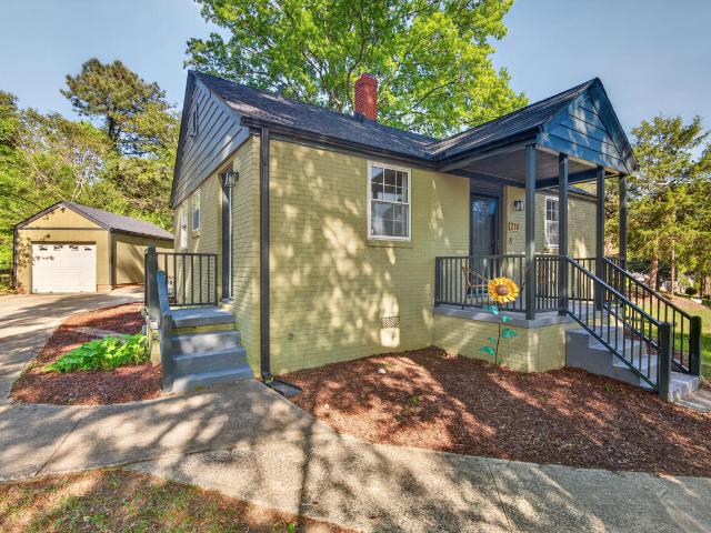 218 Red Oak Avenue
