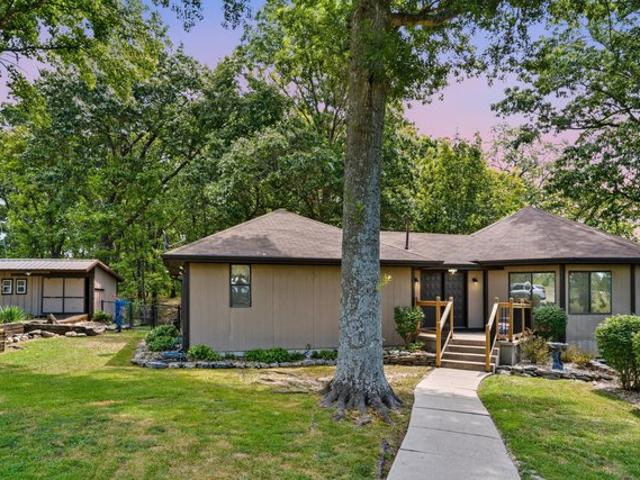 218 Reno Hollow Rd, Spokane, MO 65754