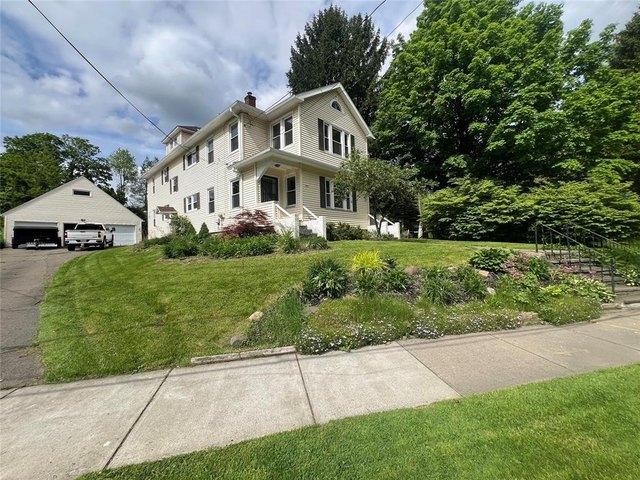 218 Riverside Dr, Binghamton, NY 13905