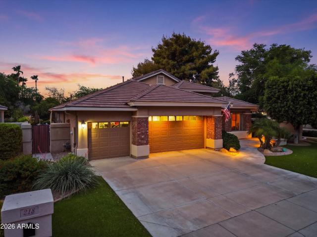 218 w vinedo lane