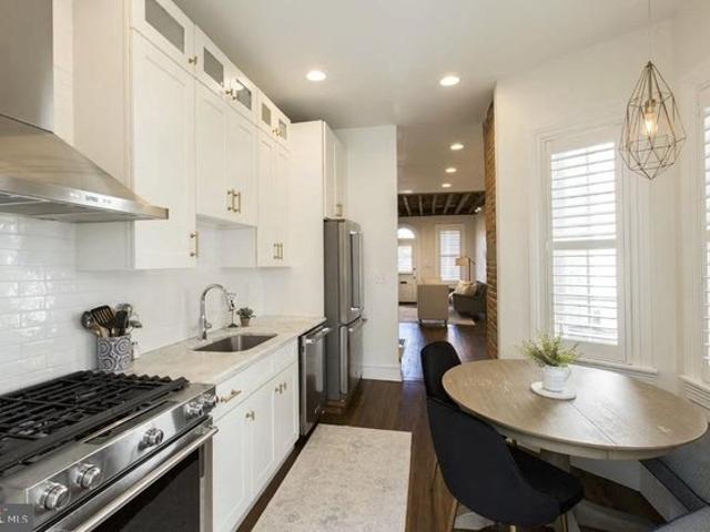 218 W Chestnut St, Lancaster, PA 17603
