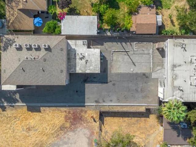 218 W K St