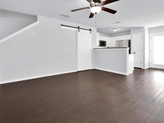 218 W Lake Street