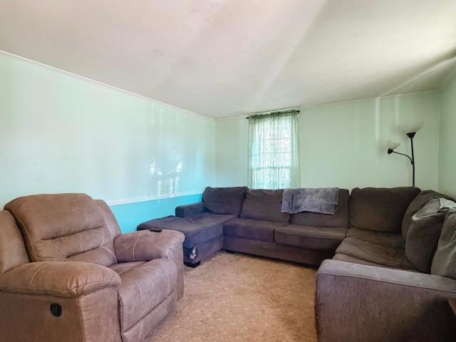 218 W Lincoln Street