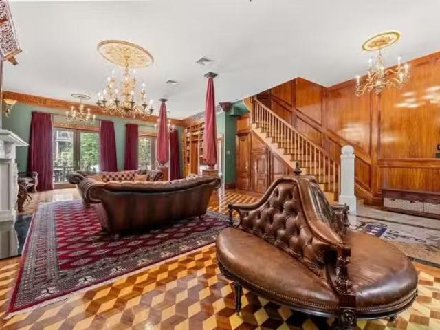 218 W Springfield Street, Boston, MA 02118
