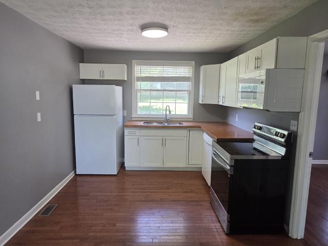 218 Walcott Dr