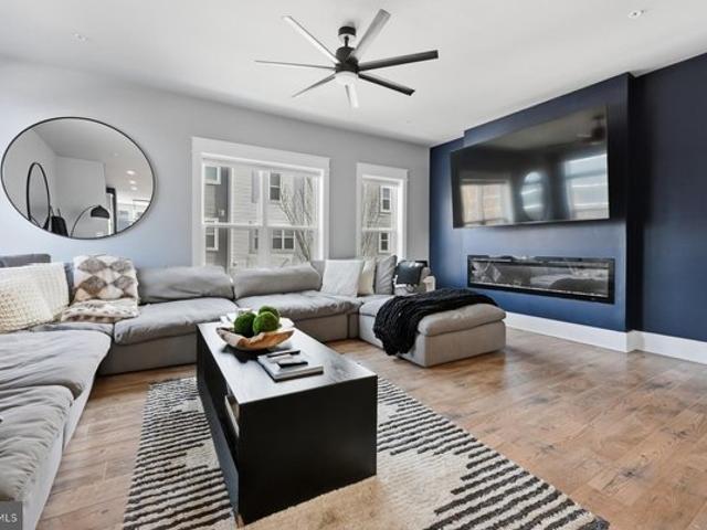 218 Wesley Brown Ln, Annapolis, MD 21401