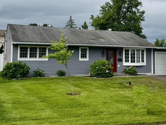 218 Tewksbury Rd, Fairless Hills, PA 19030