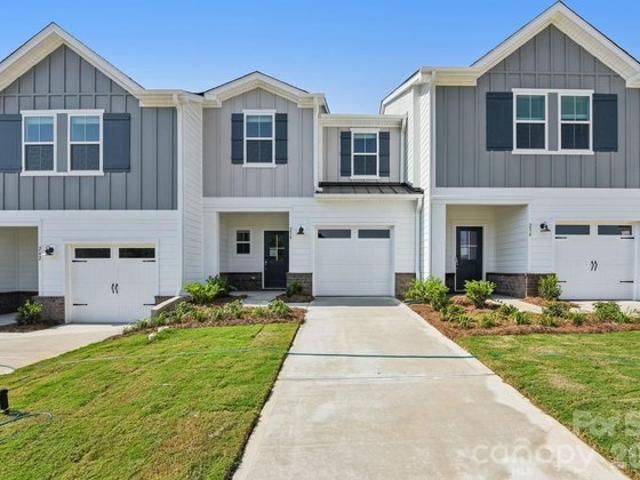218 Tiger Lily Dr, Fort Mill, SC 29708