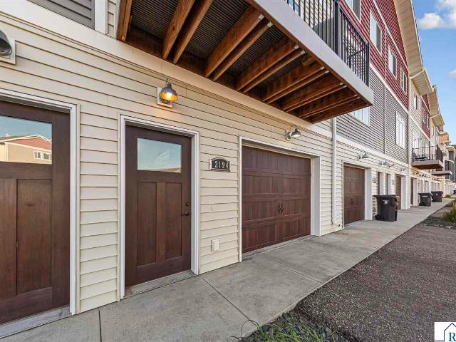 2194 Rolling Green Trail